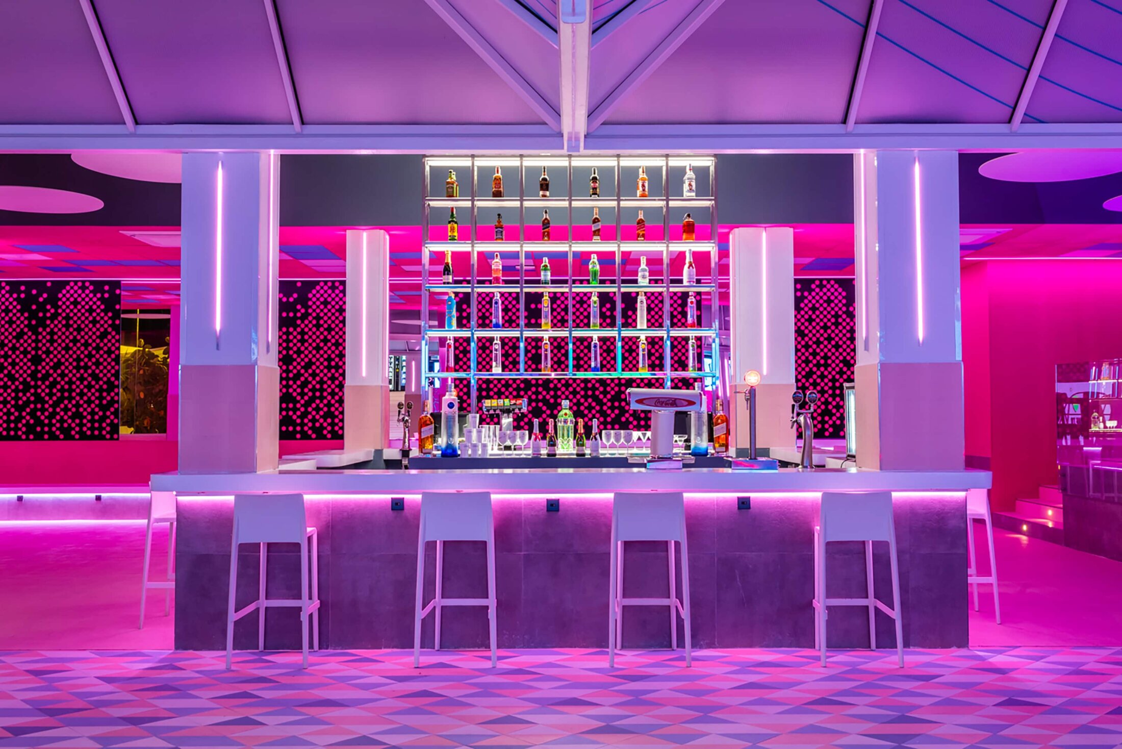 Rocks de Ibiza | Sitio Oficial | El hogar de la fiesta en la piscina